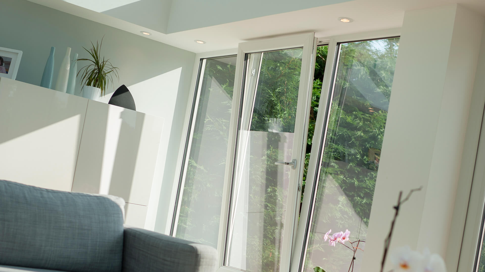 Tilt & Turn Windows Kent | Replacement Tilt & Turn UPVC Windows from ...